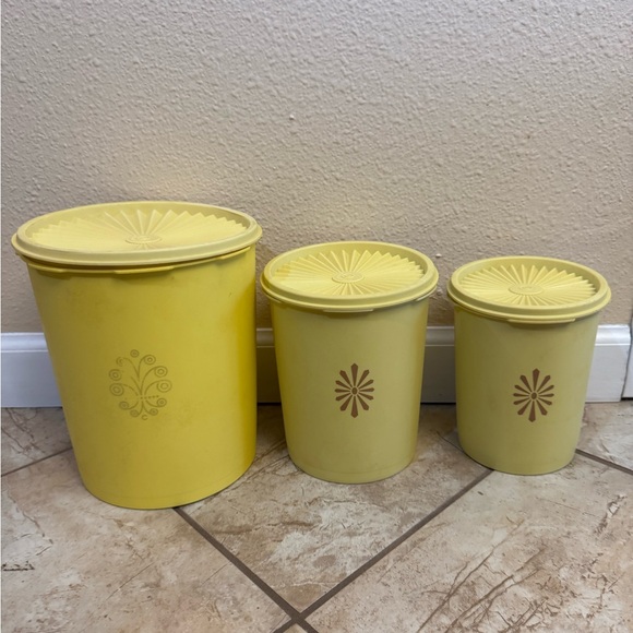 Tupperware | Accents | Vintage Tupperware Canister Set | Poshmark